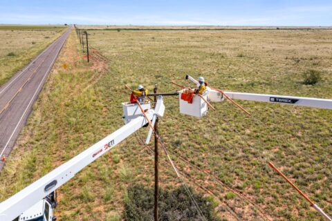 Overhead Powerline Service | Arrowhead Line